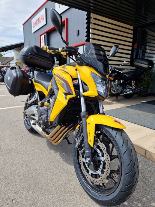 Honda Cb650fa 649 cm3, 2016 god.