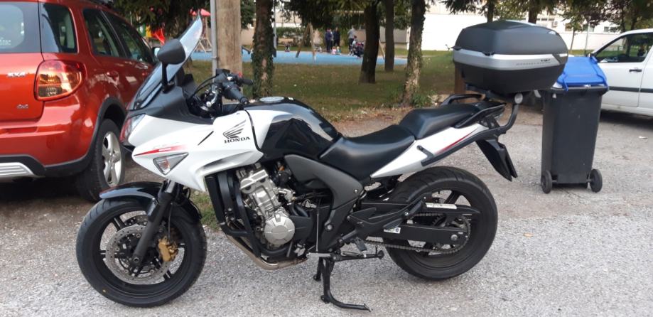 Honda CBF600SA 600 cm3, 2012 god.