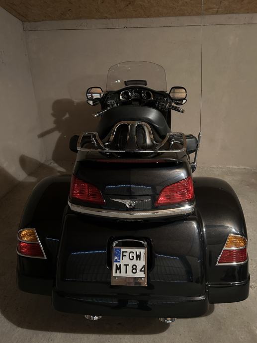 Honda 1800 Goldwing 24900€ BiH TABLE, MOGUĆA ZAMJENA, 2004 god.