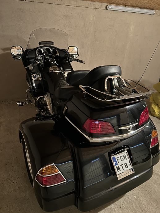 Honda 1800 Goldwing 24900€ BiH TABLE, MOGUĆA ZAMJENA, 2004 god.