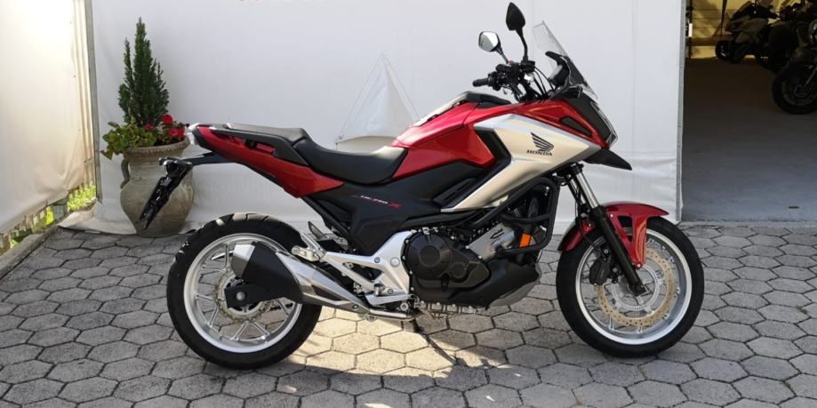 Honda NC 750 XA ABS 750 cm3 S GARANCIJOM, 2016 god.