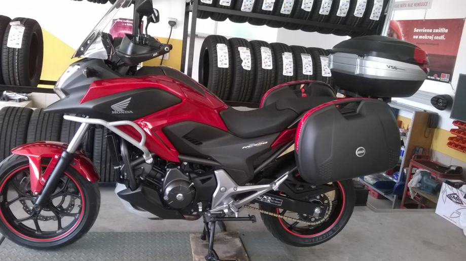 Honda NC750 XA 750 cm3, 2015 god.