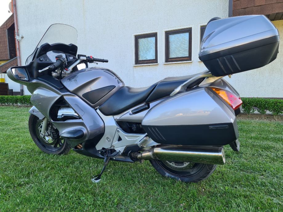 Honda Paneuropean 1300 1300 cm3, 2002 god.