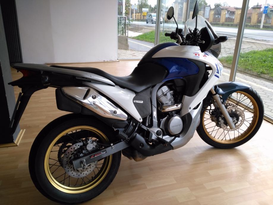 Honda Transalp 700, 2009 god.