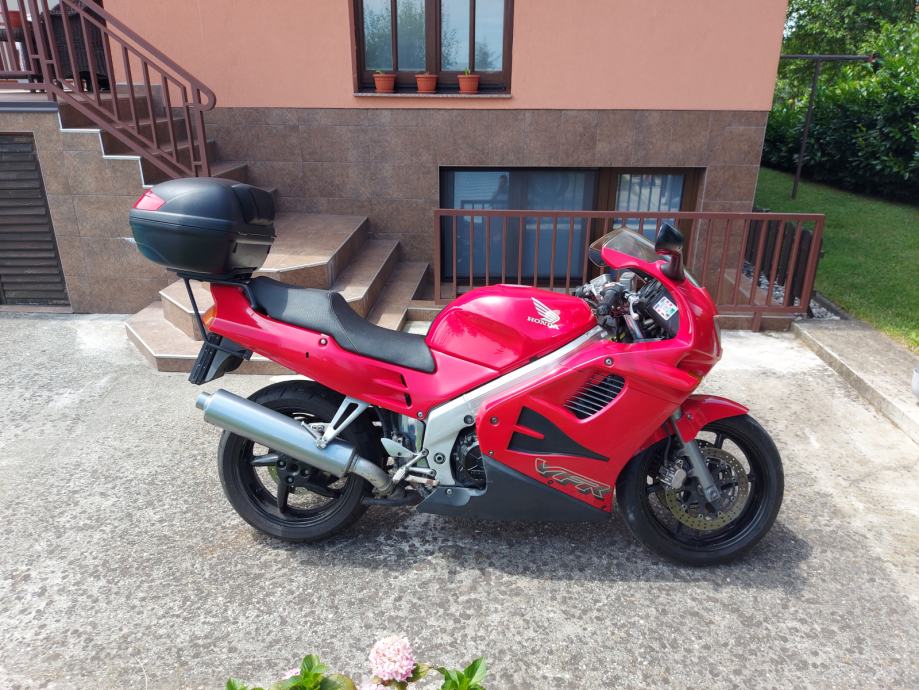 Honda VFR 750 748 cm3, 1994 god.