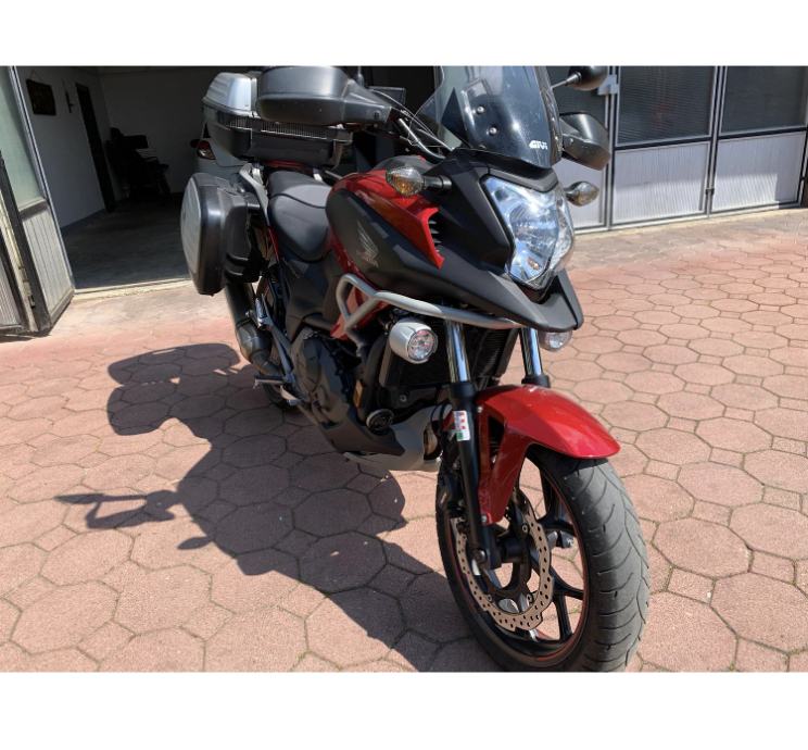 Honda xa 750 cm3, 2015 god.