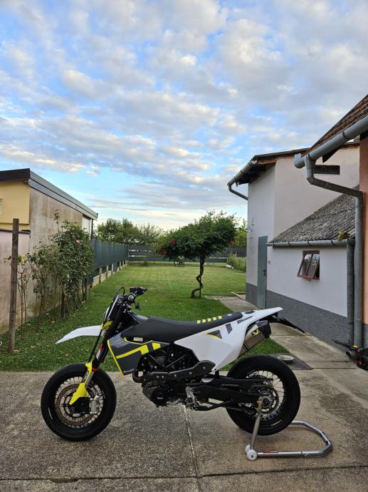 Husqvarna 701 SM, 2021 god.