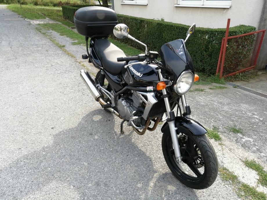 Kawasaki ER 500 500 cm3, 2005 god.