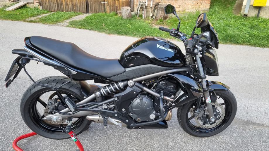 Kawasaki ER 6N 650 cm3, 2009 god.