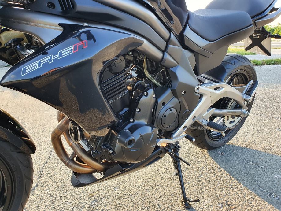 Kawasaki ER-6n ER6N ER650E 649 cm3 AKRAPOVIČ, 2013 god.