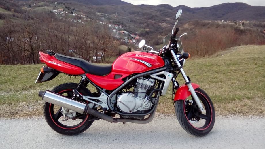 Kawasaki ER5, 2004 god.