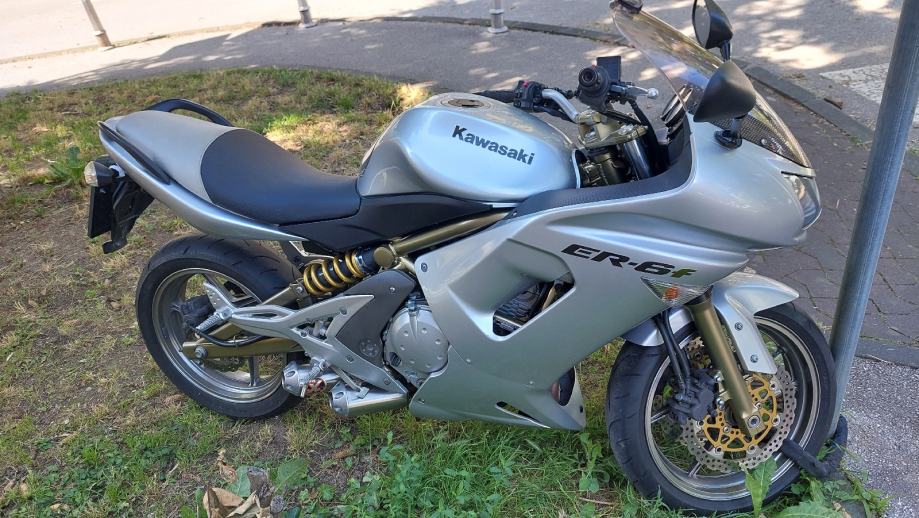 Kawasaki Er6 f 649 cm3 er6f, 2006 god.