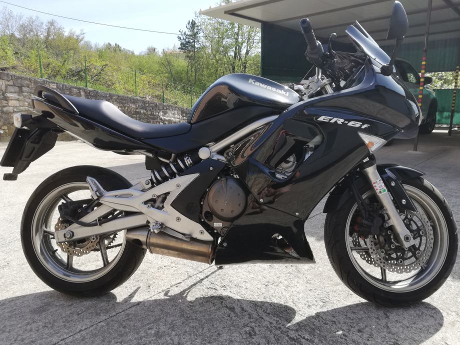 Kawasaki Er6f 650 cm3, 2008 god.