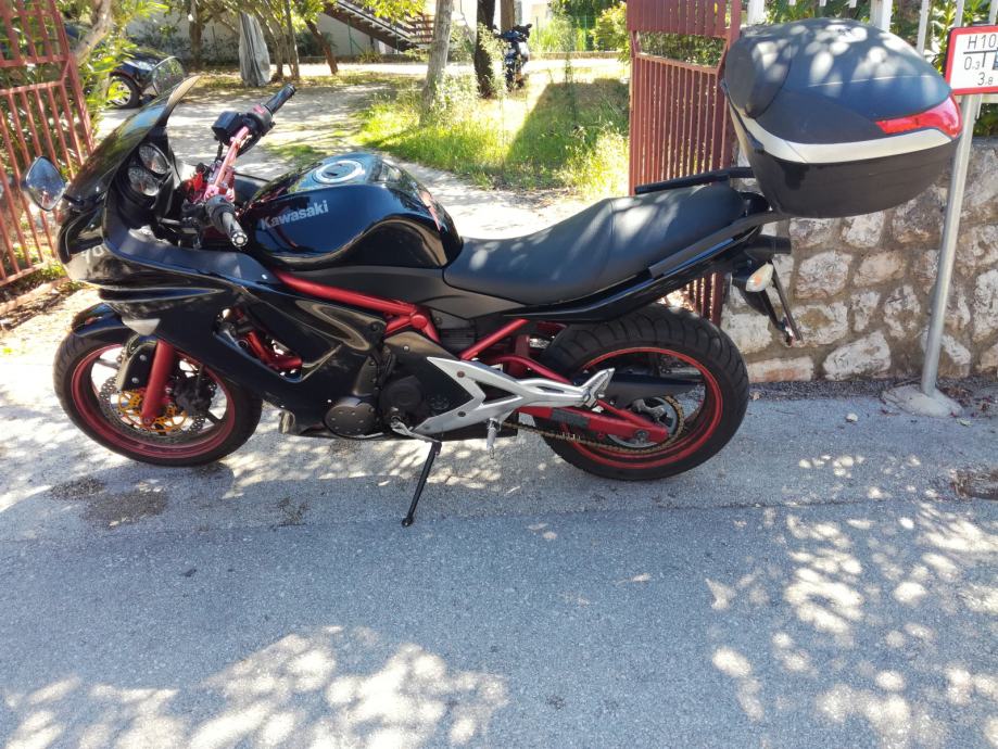 Kawasaki ER6F 650cm3, 2006 god.