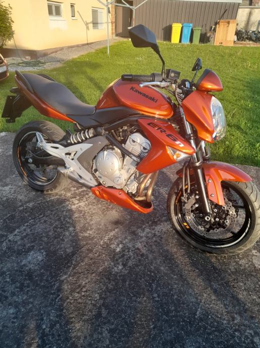 Kawasaki ER6N 649 cm3, 2006 god.