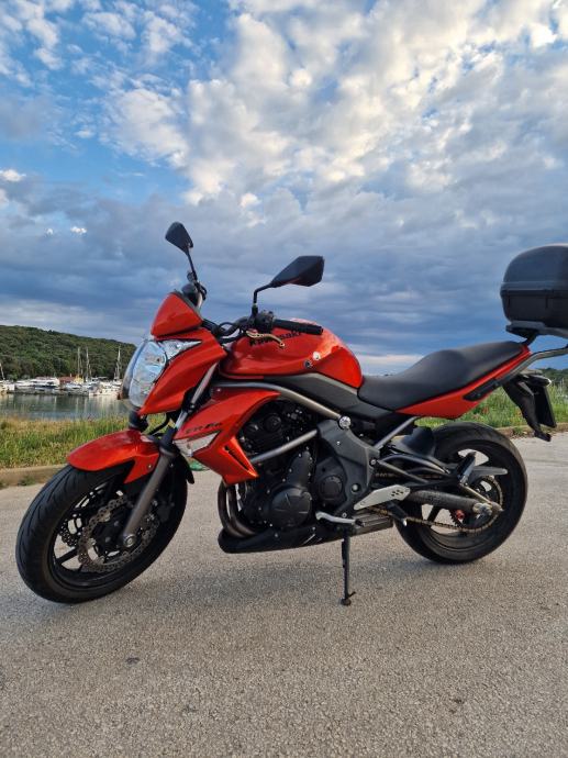 Kawasaki ER6N 649 cm3, 2009 god.