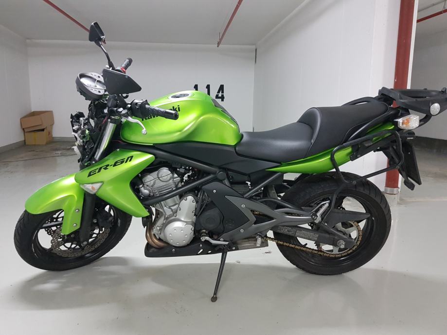 Kawasaki Er6n 650 cm3, 2008 god.