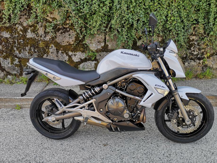 Kawasaki Er6n Er6 n Er6 649 cm3, 2009 god.
