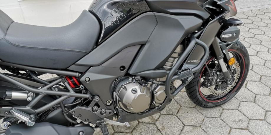 Kawasaki VERSYS 1000 GT ABS KTRC 1000 cm3, 2017 god.