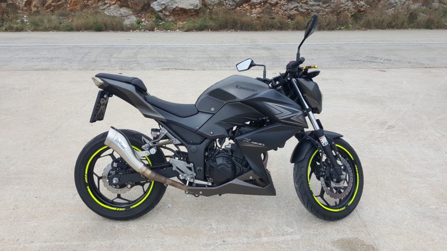 Kawasaki Z 300 ABS 296 cm3, 2015 god.