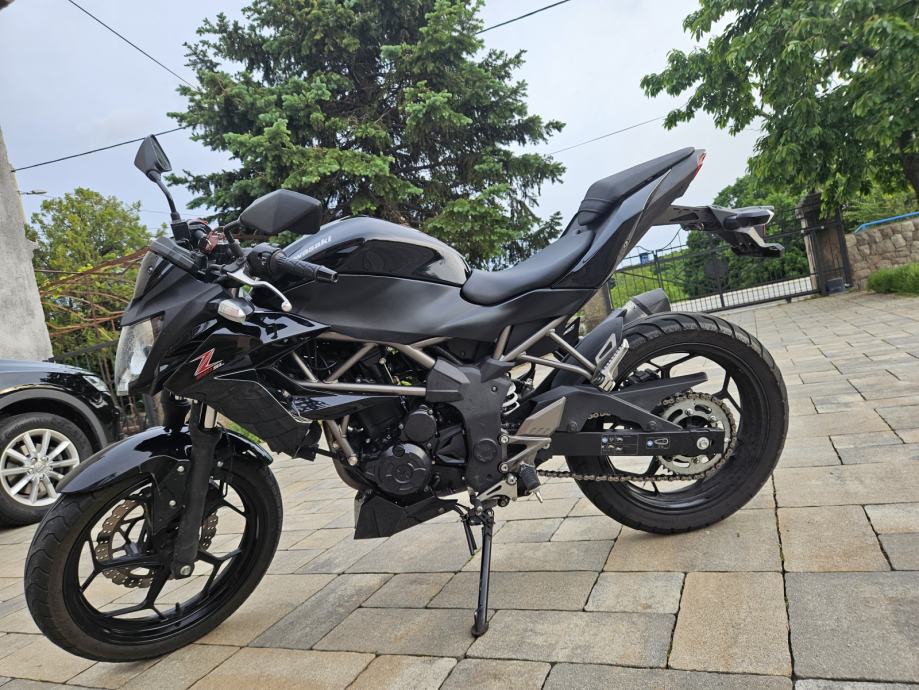Kawasaki Z250SL 250 cm3, 2016 god.