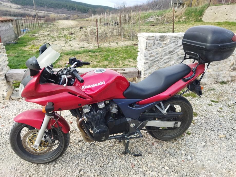 Kawasaki Zr7s 750 cm3, 2003 god.