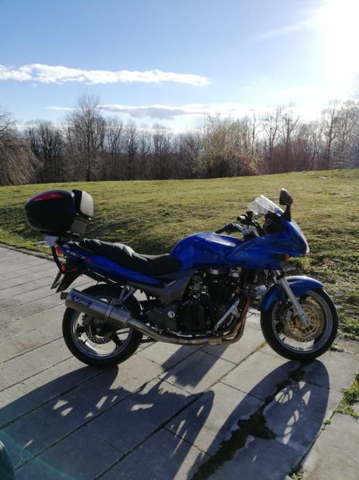 Kawasaki ZR7S 750 cm3, god.