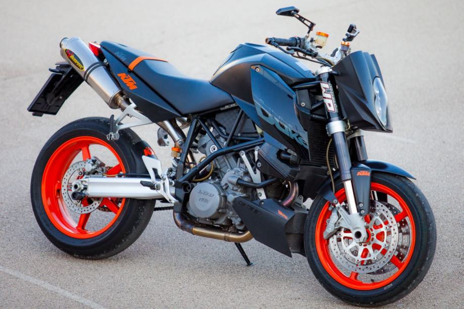 KTM 990 super duke 999 cm3, 2005 god.