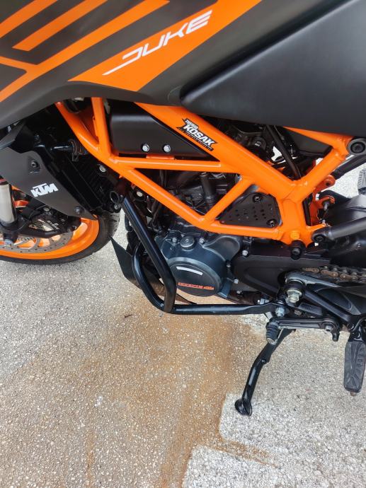 KTM DUKE 125 125 cm3, 2021 god.