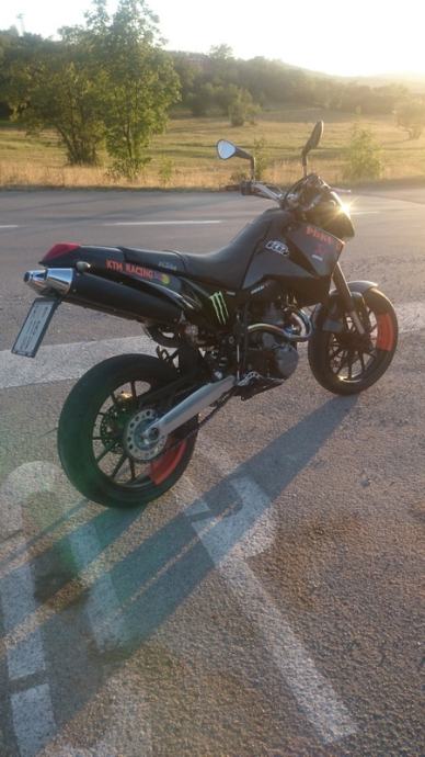 KTM Duke 2 625 cm3, 2005 god.