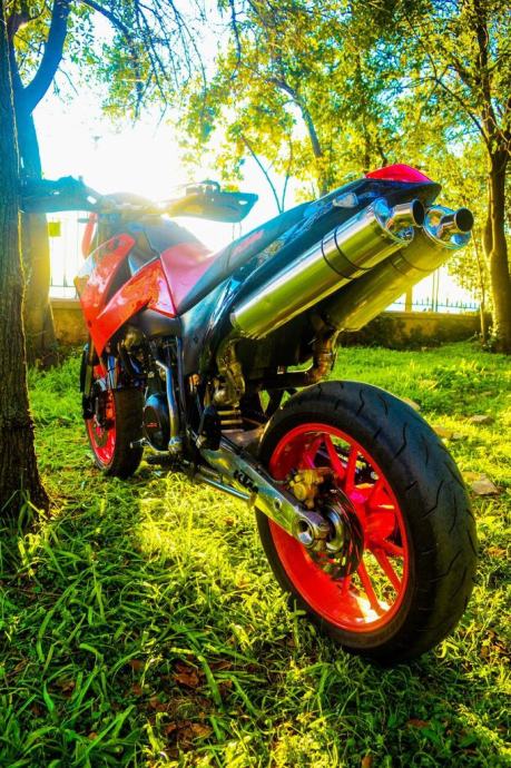 KTM DUKE 2 640 625 cm3, 2001 god.