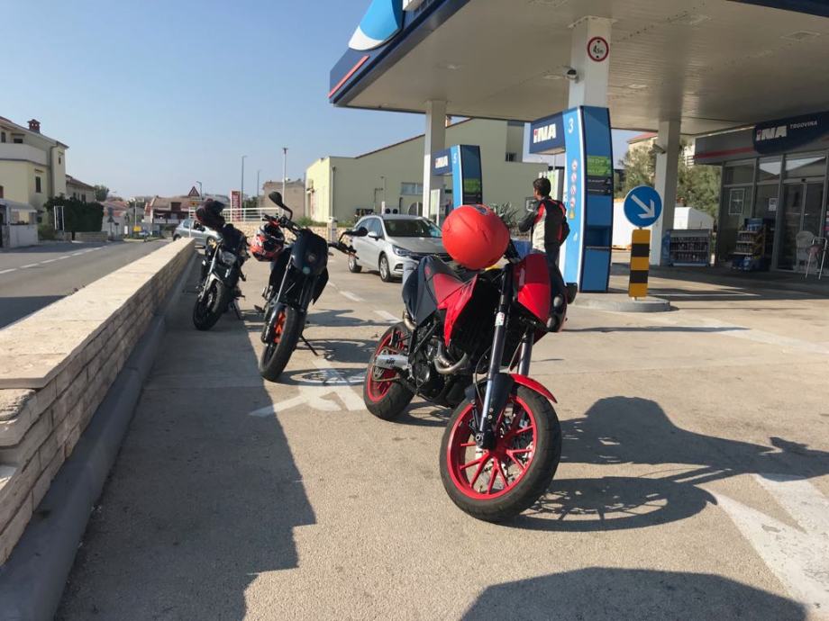 KTM DUKE 2 640 625 cm3, 2001 god.