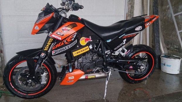 KTM DUKE 3 690 cm3 zamijena,gotovina, 2009 god.