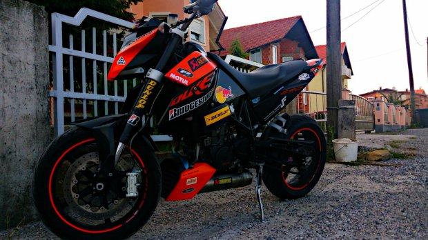 KTM DUKE 3 690 cm3 zamijena,gotovina, 2009 god.