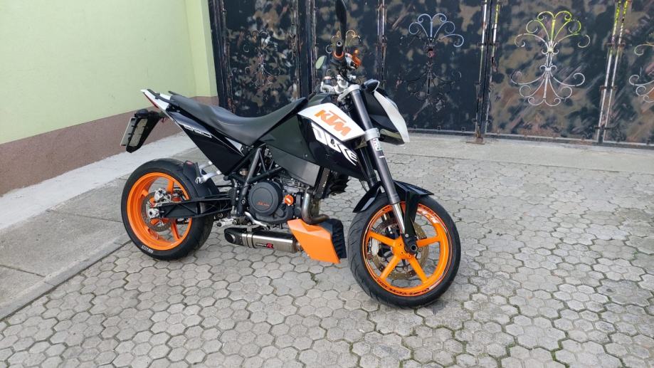 KTM Duke 690 650 cm3, 2008 god.