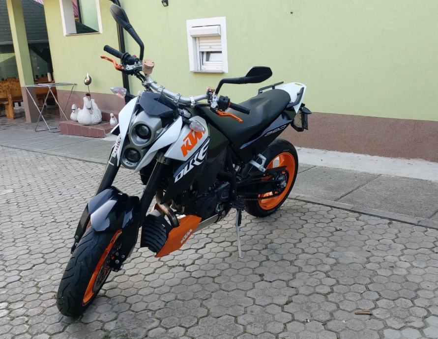 KTM Duke 690 650 cm3, 2008 god.