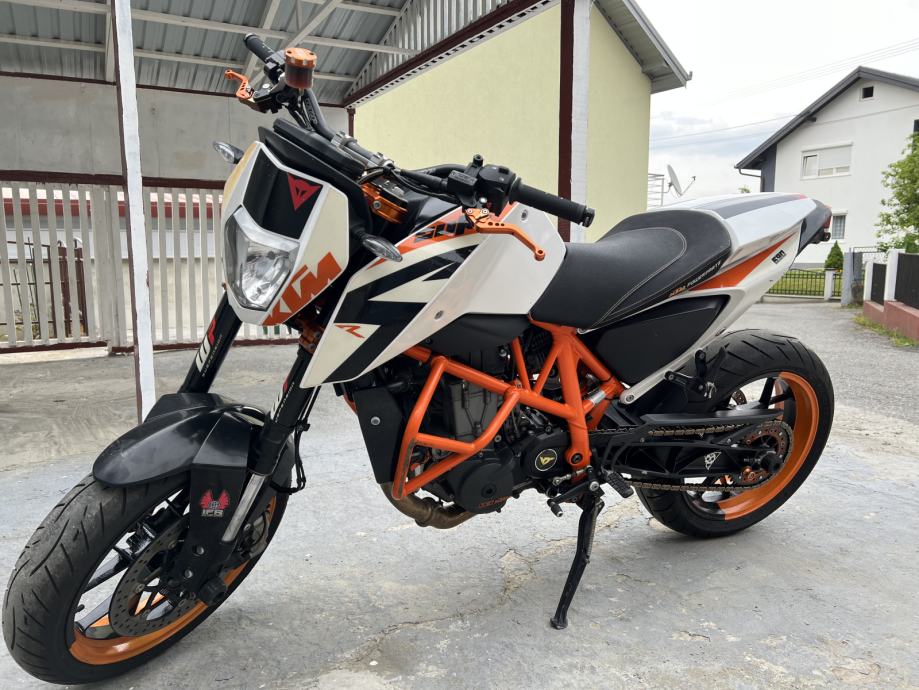 KTM Duke 690R 690 cm3, 2013 god.