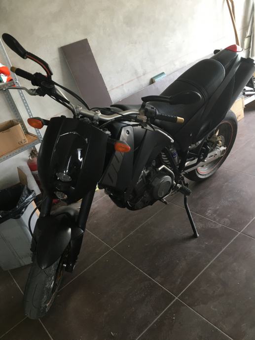 KTM duke II 625 cm3, 2006 god.