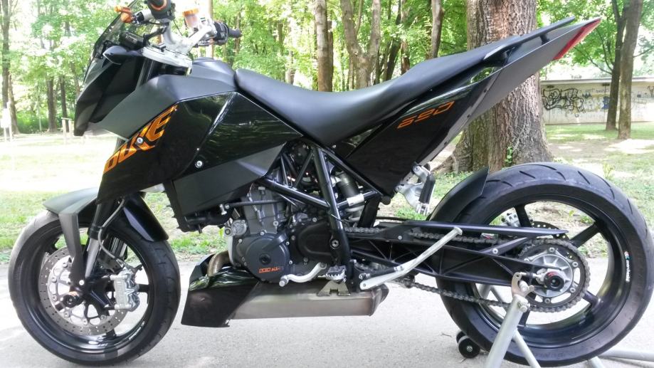 KTM Duke III 3 690 cm3, 2009 god.