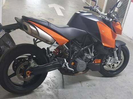 KTM Super Duke 990 999 cm3, 2005 god.