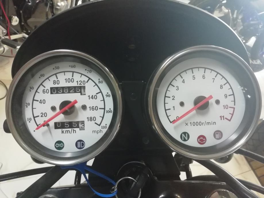 Mash XY400 Scrambler 2017, 2017 god.