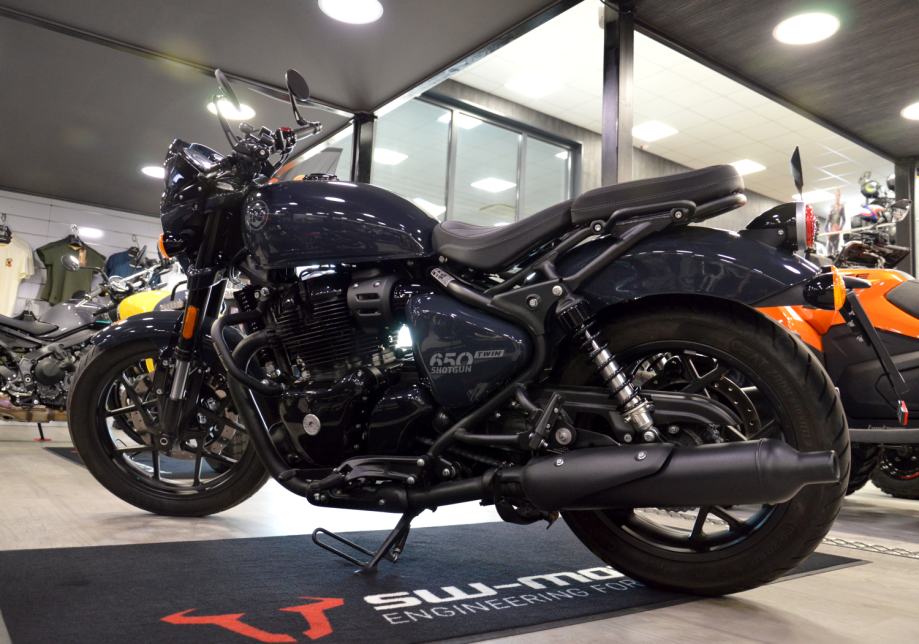 Royal Enfield Shotgun 650 648 cm3, 2024 god.
