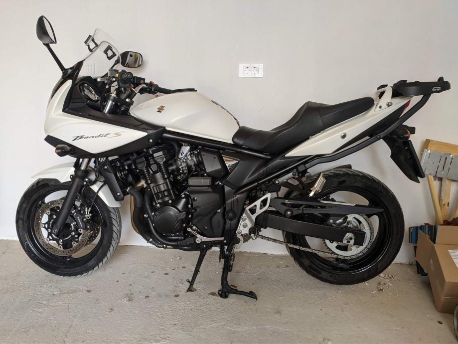 Suzuki Bandit GSF 650 SA 656 cm3, 2013 god.