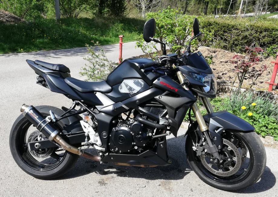 Suzuki GSR 750 750 cm3, 2014 god.