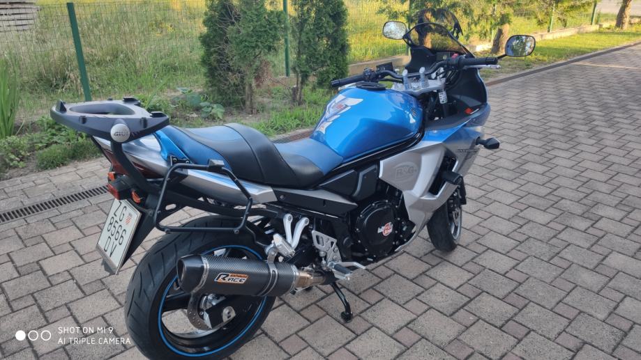 Suzuki GSX 650 FA 656 cm3, 2011 god.