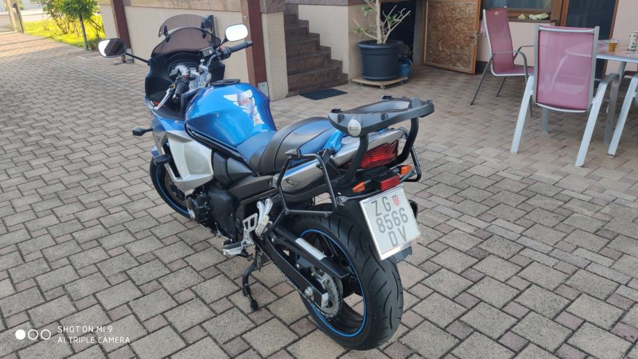 Suzuki GSX 650 FA 656 cm3, 2011 god.