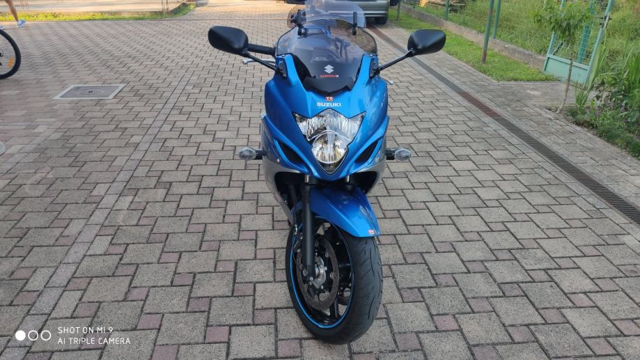 Suzuki GSX 650 FA 656 cm3, 2011 god.