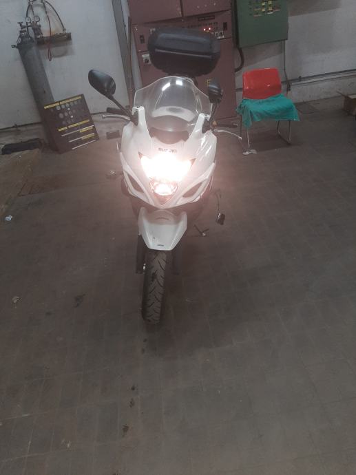 Suzuki GSX 650FA 656 cm3, 2013 god.