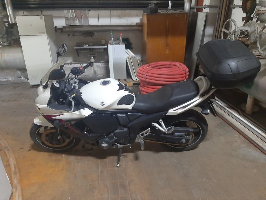 Suzuki GSX 650FA 656 cm3, 2013 god.