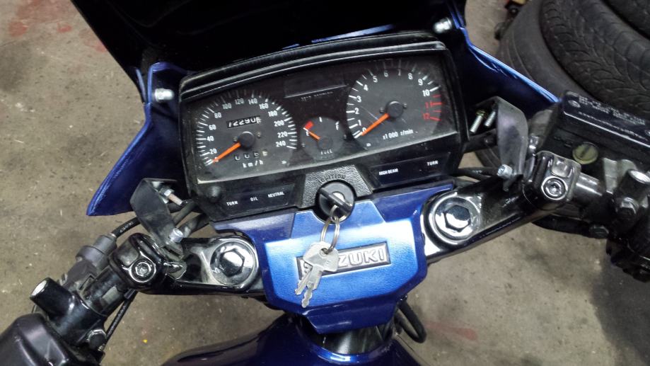 Suzuki GSX550ES 600 cm3, 1984 god.